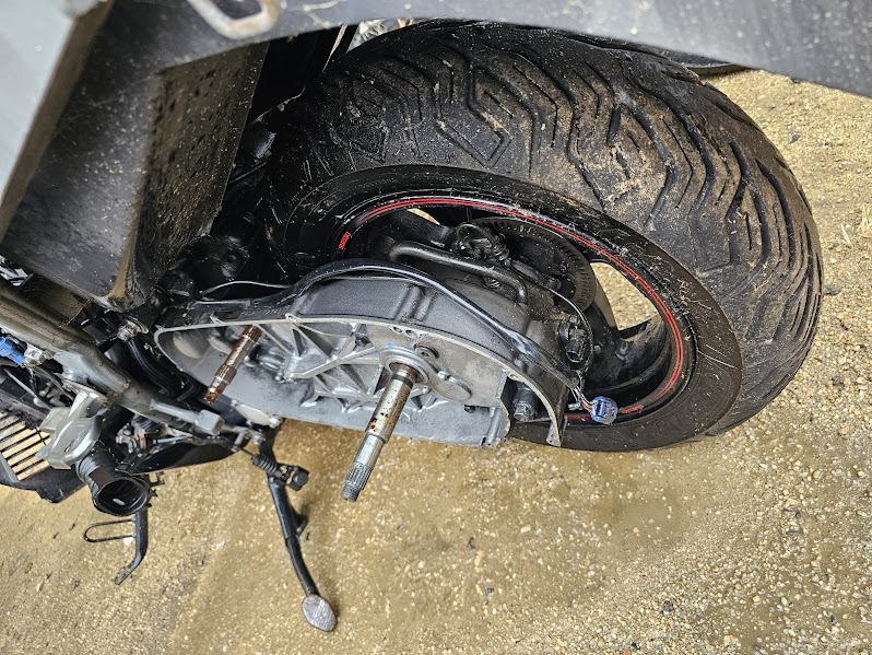 MOTOR SUZUKI BURGMAN 400 - motorecup